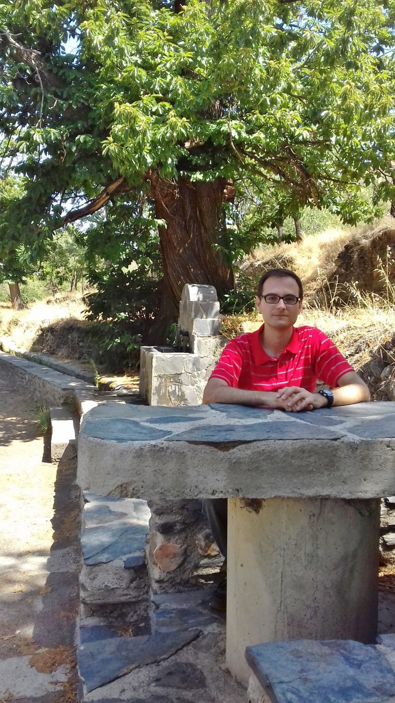 People – Rare-Earth Laser & Luminescent Materials